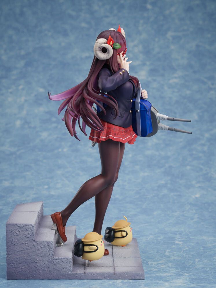 Suruga Straightfaced Model Student ver 1/7 - Azur Lane | FuRyu Figure ...