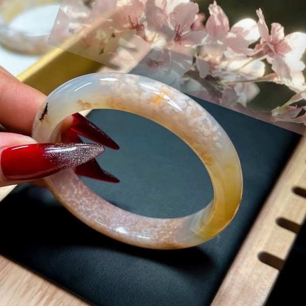 Vòng Mã Não Hoa Anh Đào Nguyên Khối: Chất Lượng Tuyệt Hảo – Sky Gems