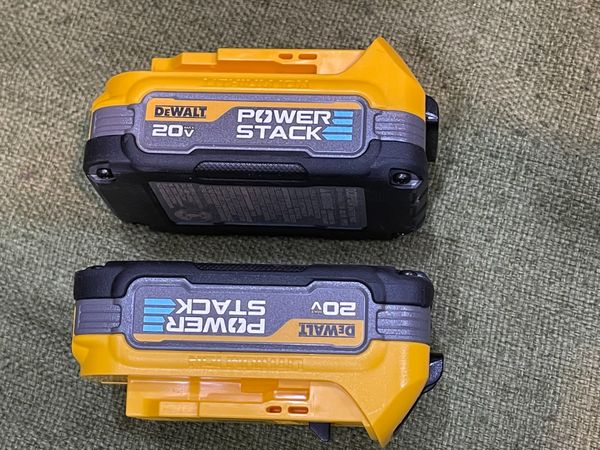 Pin Dewalt Power Stack – Máy Khoan Pin Tùng Power Tool