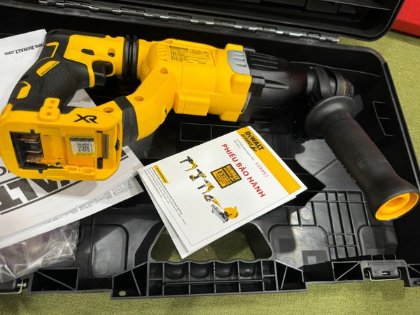 Máy khoan bê tông dùng pin Dewalt DCH263 – Máy Khoan Pin Tùng Power Tool