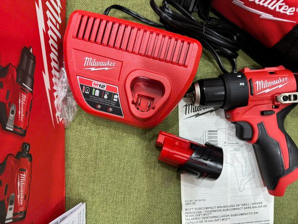 milwaukee 3401-21 – Máy Khoan Pin Tùng Power Tool