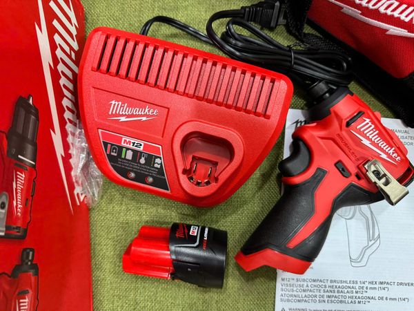 milwaukee 3401-21 – Máy Khoan Pin Tùng Power Tool