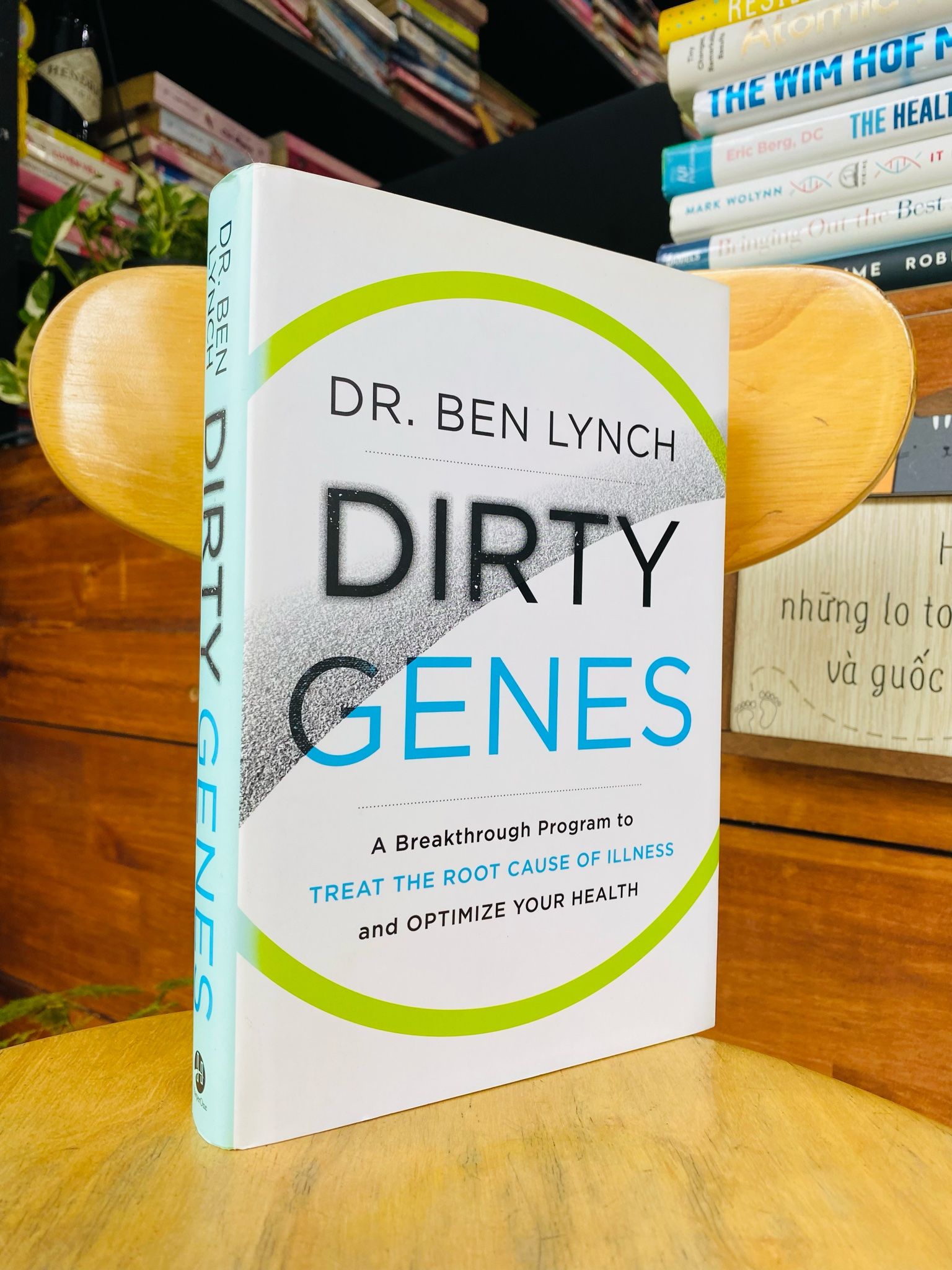 DIRTY GENES - DR. BEN LYNCH – Momo Bookstore