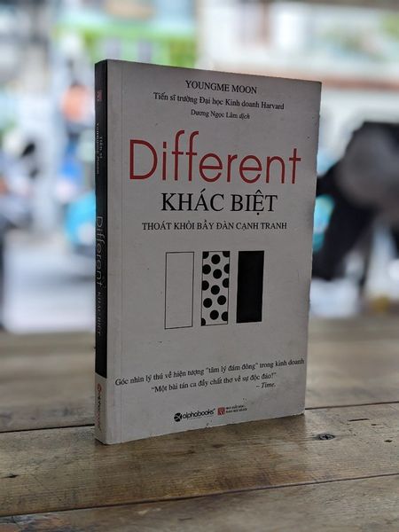 Different: Khác Biệt - Youngme Moon – Momo Bookstore