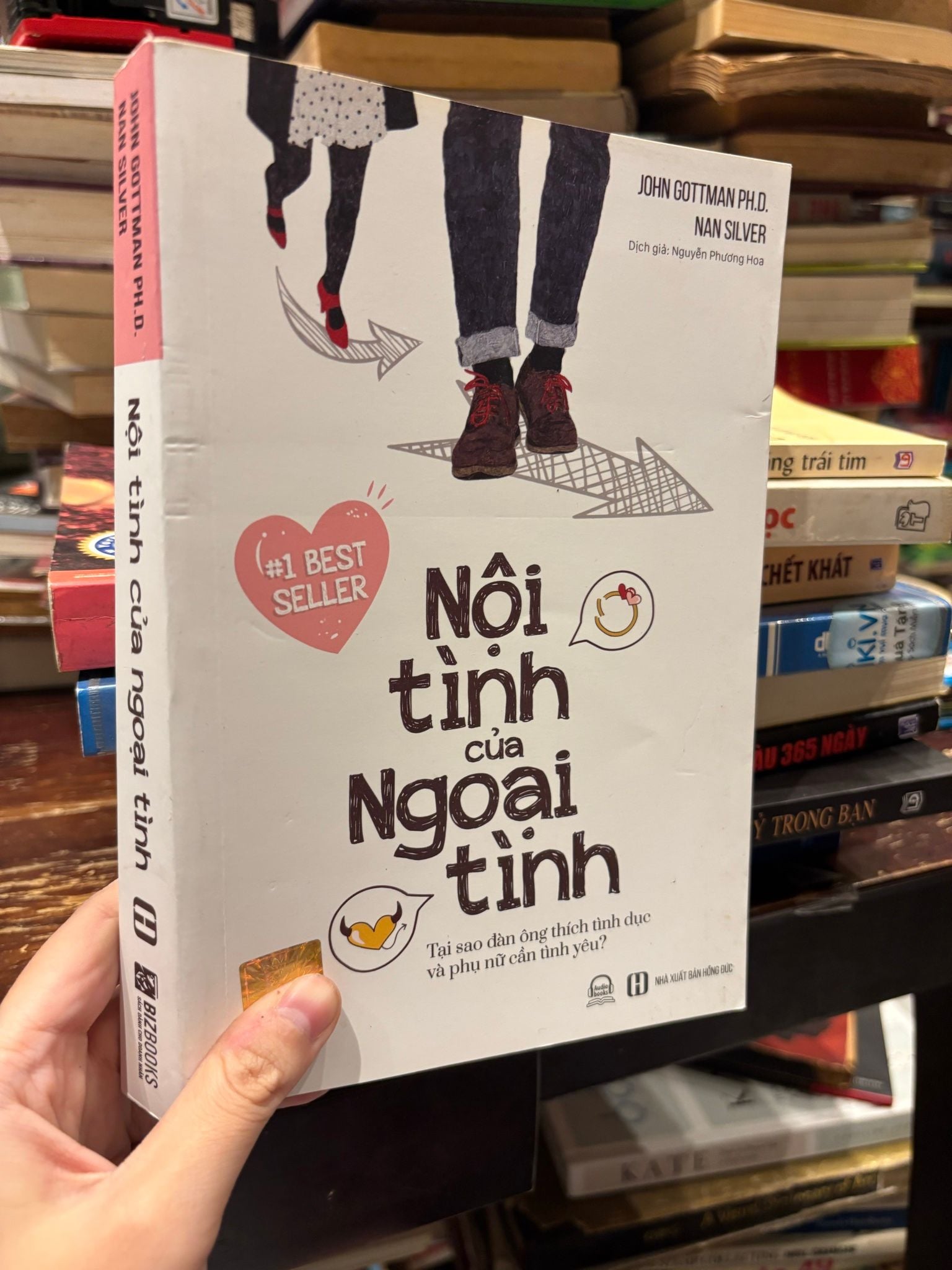 Nội tình của ngoại tình - John Gottman PhD & Nan Silver – Momo Bookstore