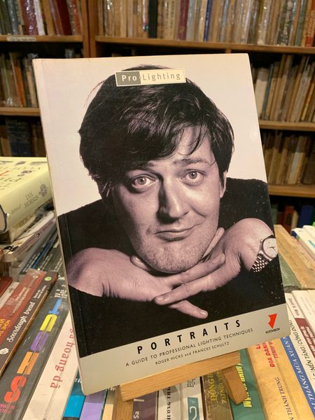 PORTRAITS : A Guide to Professional Lighting Techniques - Roger Hicks ...