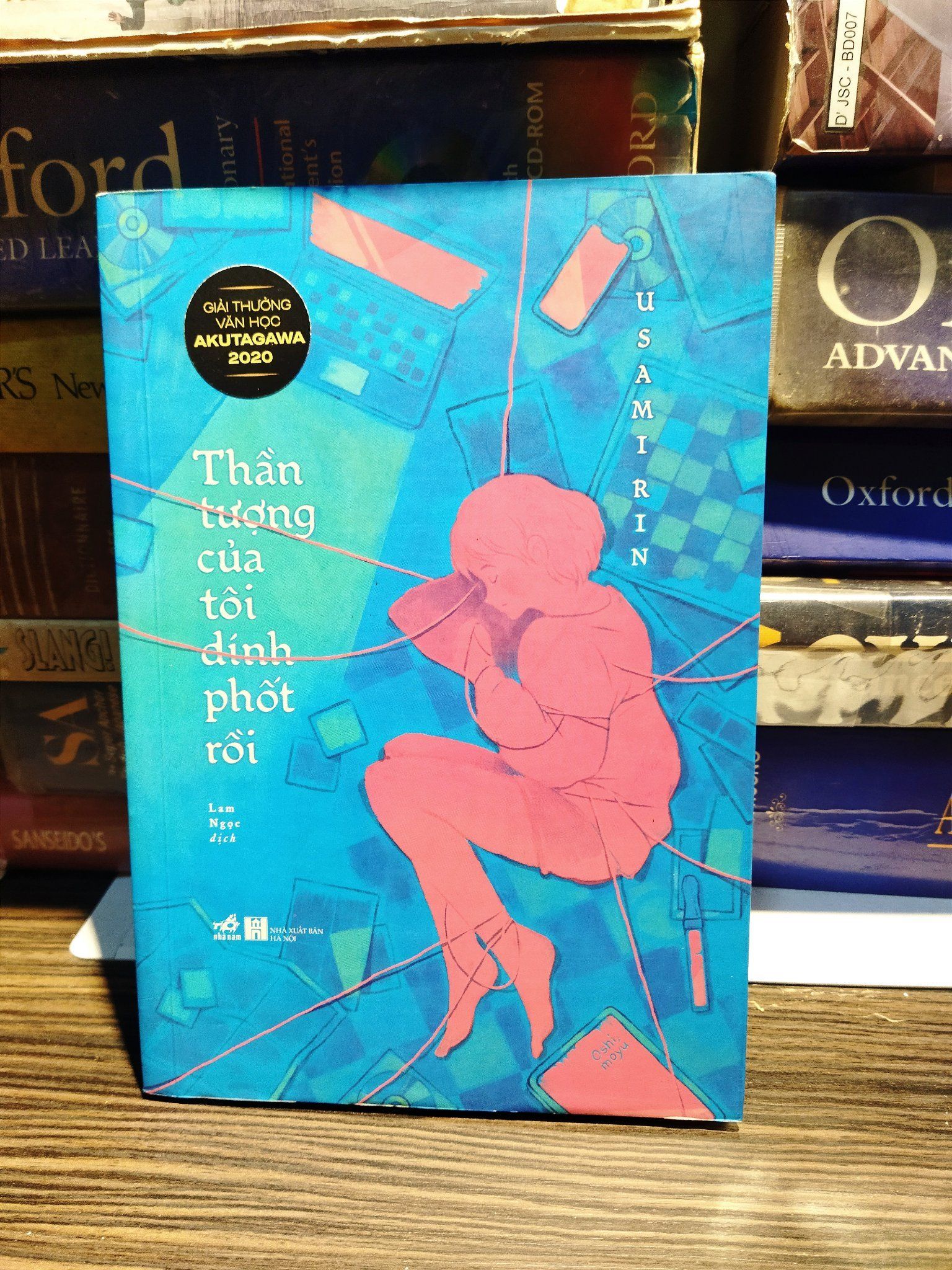 Thần tượng của tôi dính phốt rồi - Usami Rin – Momo Bookstore