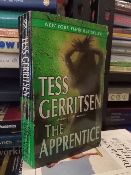 The apprentice - Tess Gerritsen – Momo Bookstore