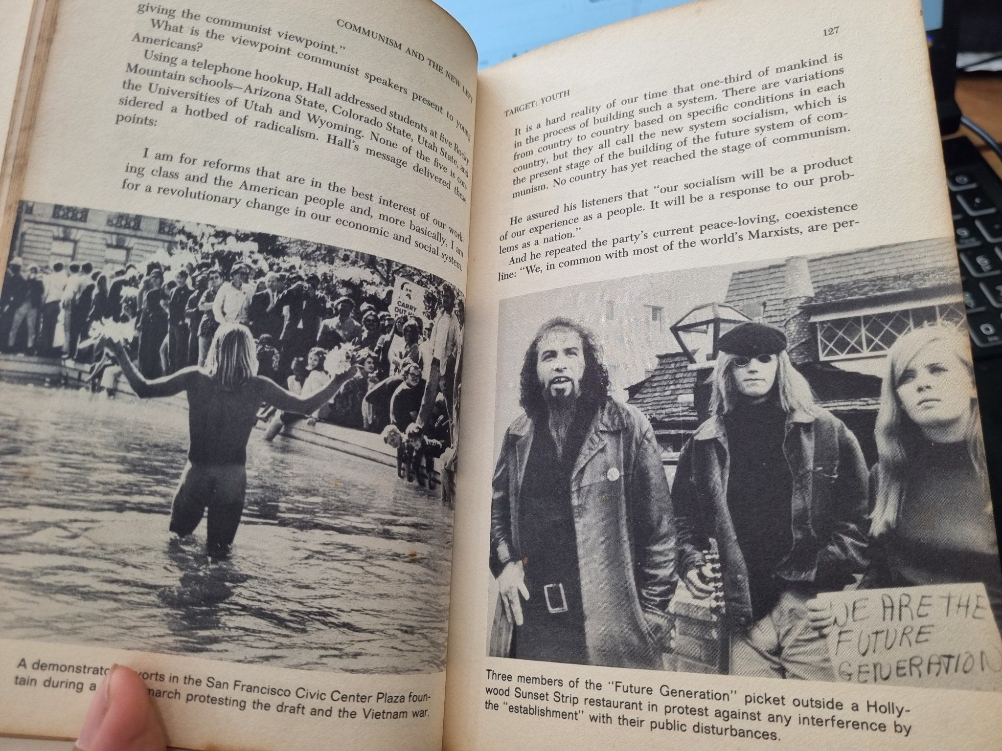 COMMUNISM AND THE NEW LEFT : WHAT THEY'RE UP TO NOW - – Momo Bookstore