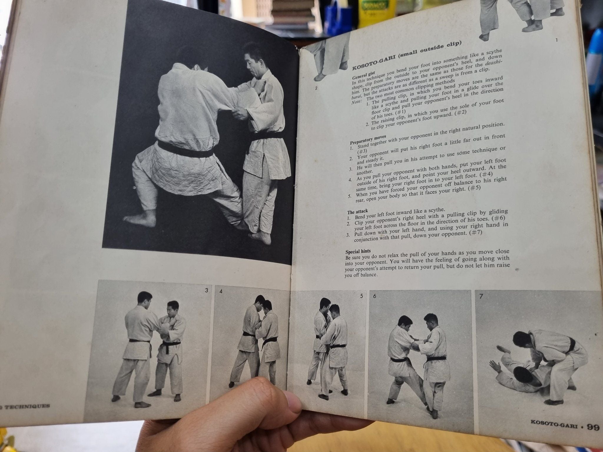 JUDO IN ACTION : THROWING TECHNIQUES - KAZUZO KUDO 9TH DAN – Momo Bookstore