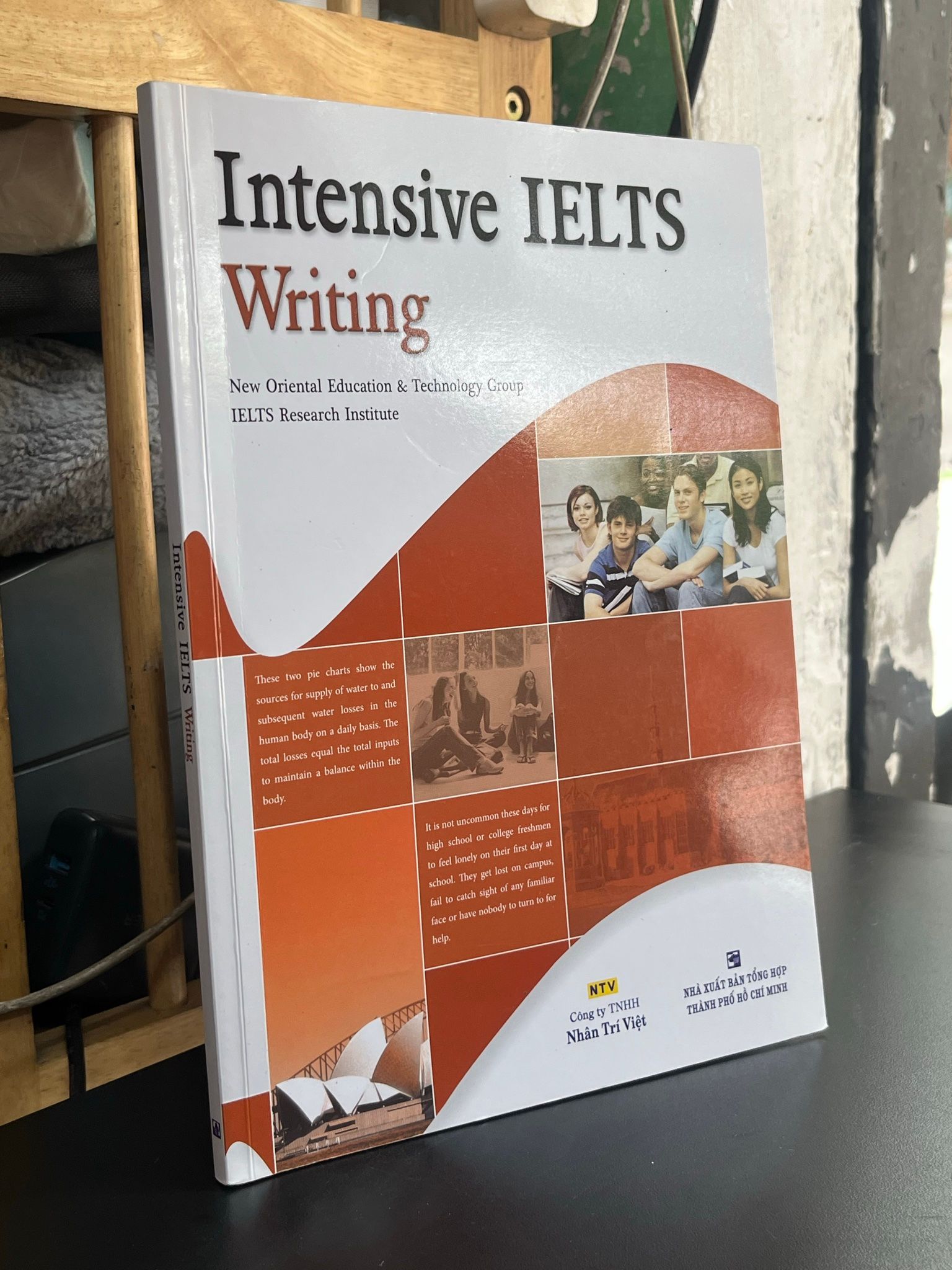 Intensive Ielts Writing – Momo Bookstore