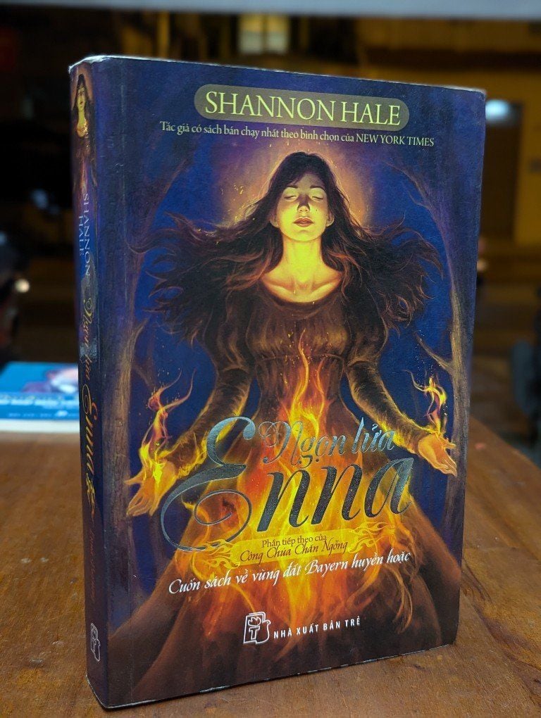 Ngọn lửa Enna - Shannon Hale – Momo Bookstore