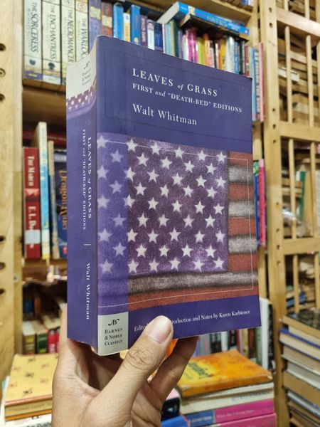 Leaves of Grass - Walt Whitman – Momo Bookstore