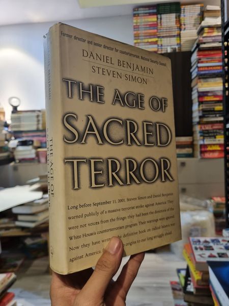 The Age Of Sacred Terror - Daniel Benjamin & Steven Simon – Momo Bookstore