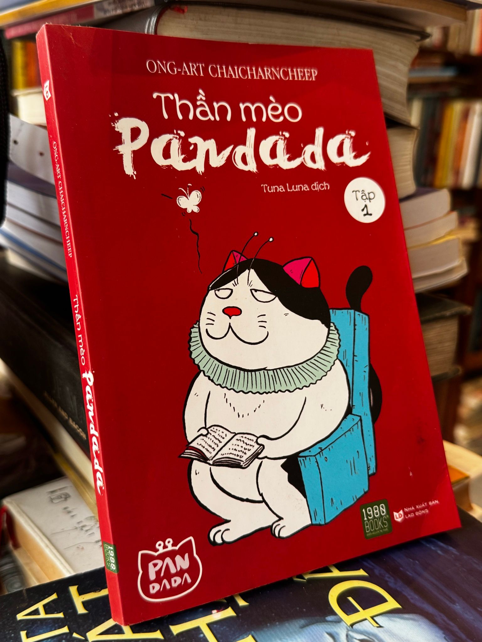 Thần mèo Pandada - Ong-Art Chaicharncheep – Momo Bookstore