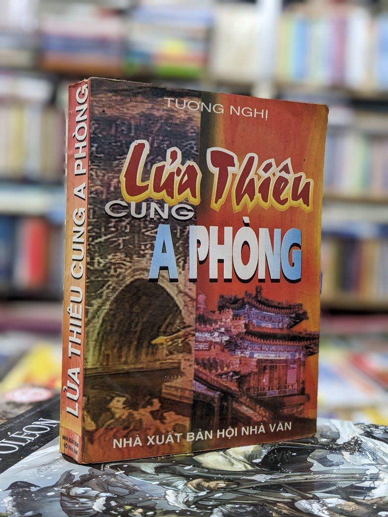 Lửa thiêu cùng A Phòng - Tương Nghị – Momo Bookstore