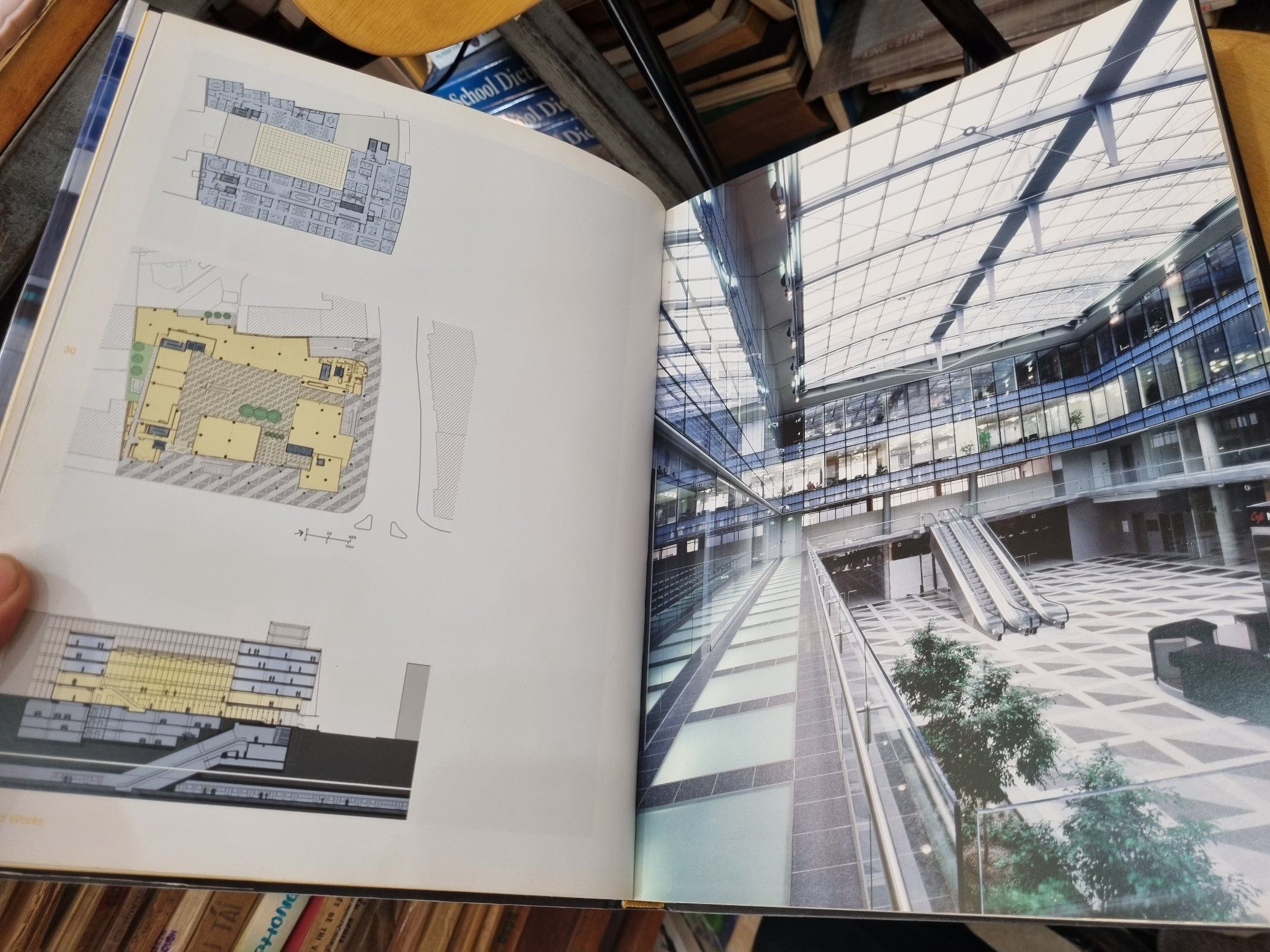 THE MASTER ARCHITECT SERIES : GOETTSCHPARTNERS – Momo Bookstore