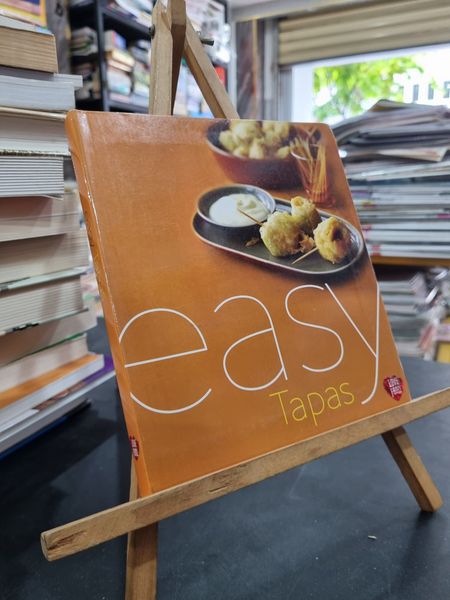 EASY TAPAS – Momo Bookstore
