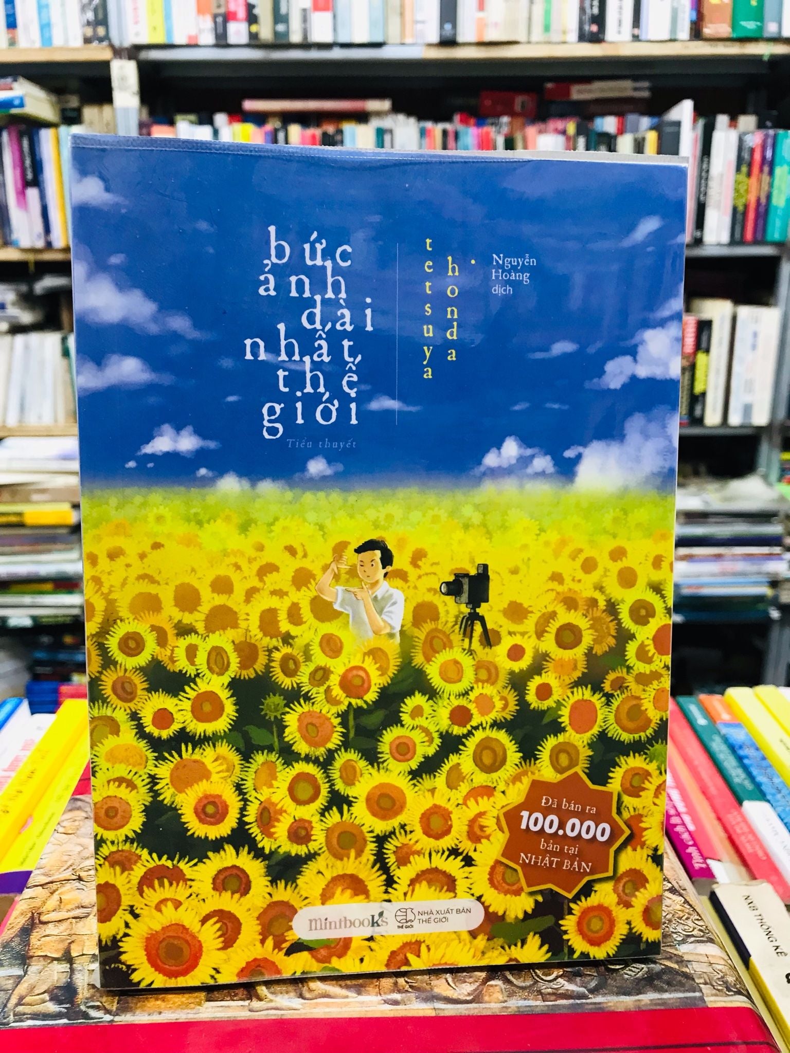 Bức ảnh dài nhất thế giới - Tetsuya Honda – Momo Bookstore