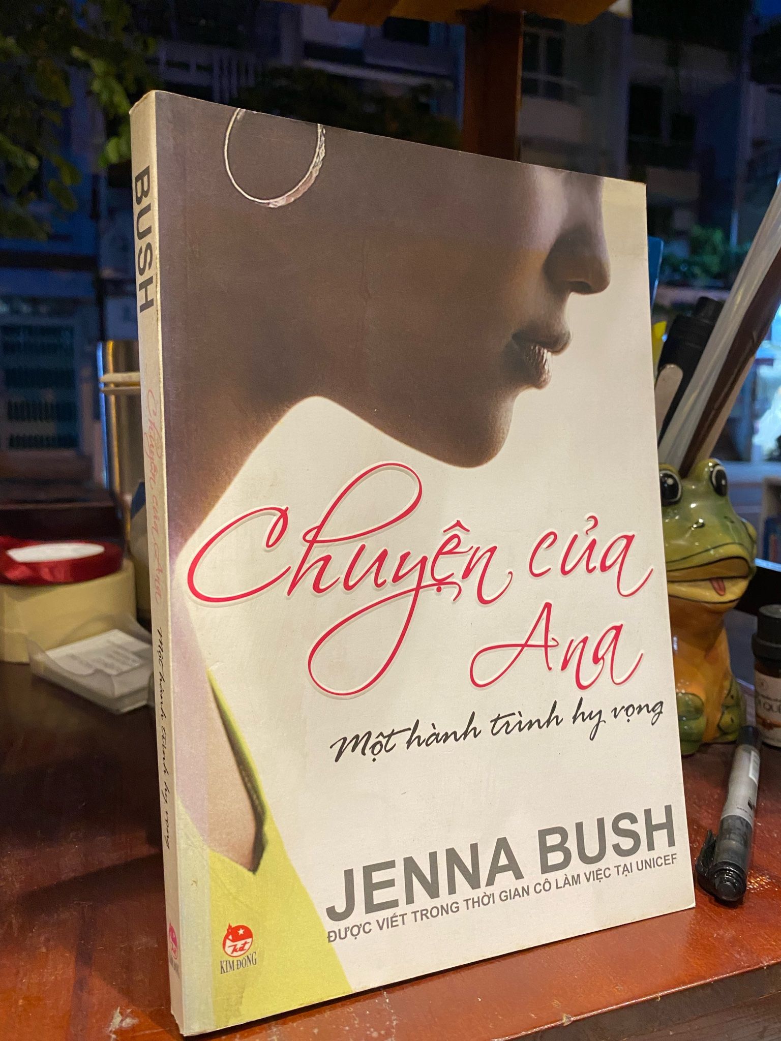 Chuyện của Ana: một hành trình hy vọng - Jenna Bush – Momo Bookstore