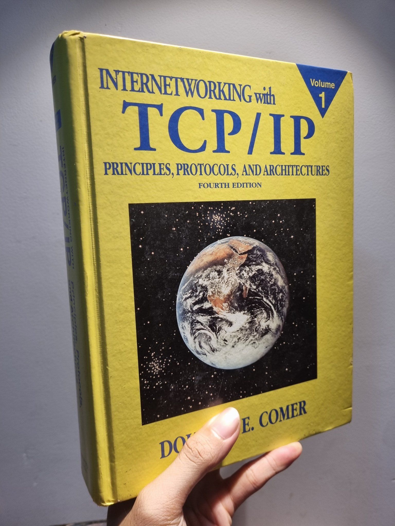 INTERNETWORKING WITH TCP / IP : Principles, Protocols, and Architectur ...