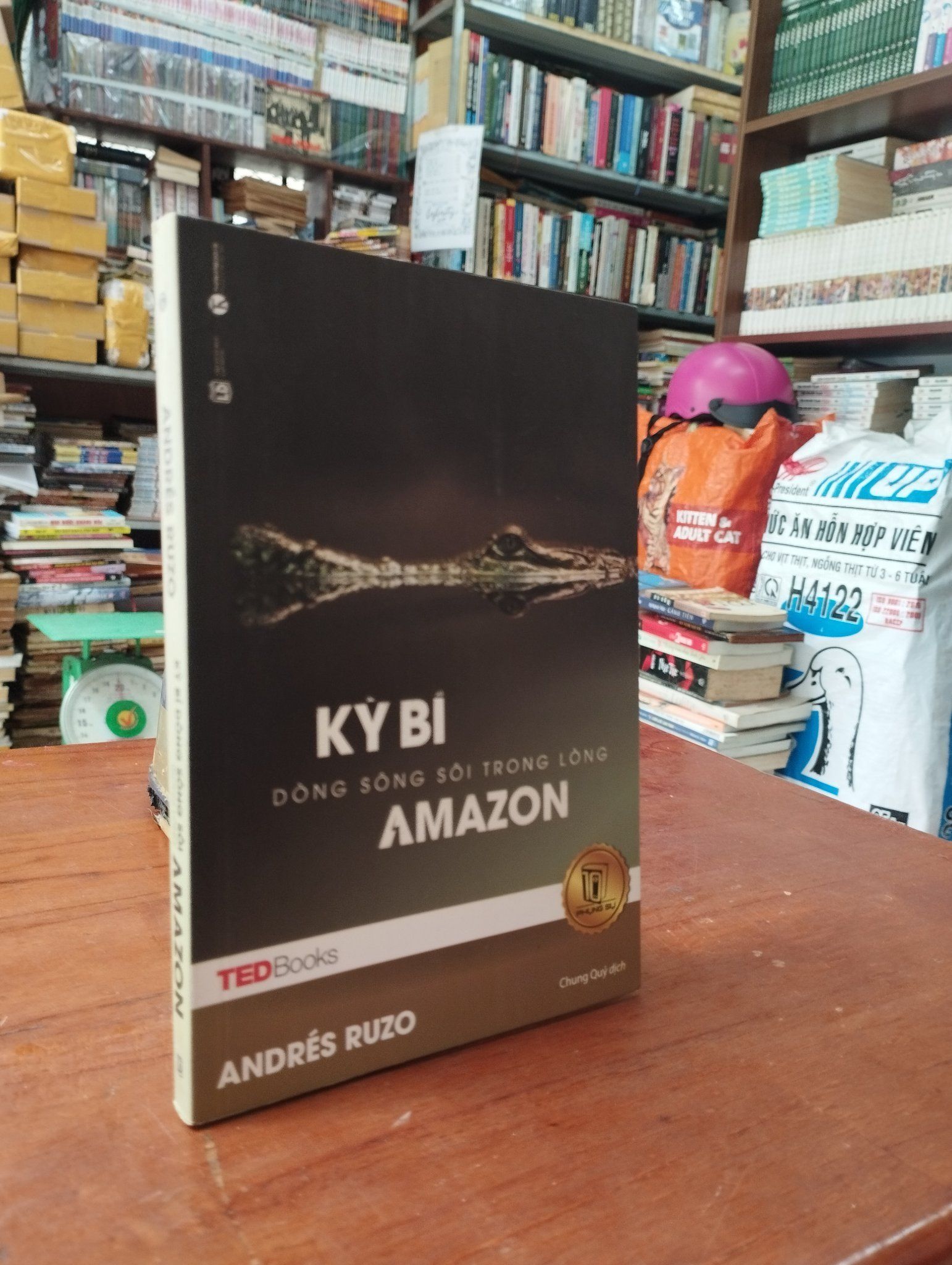 Kỳ bí dòng sông sôi trong lòng Amazon - Andres Ruzo – Momo Bookstore