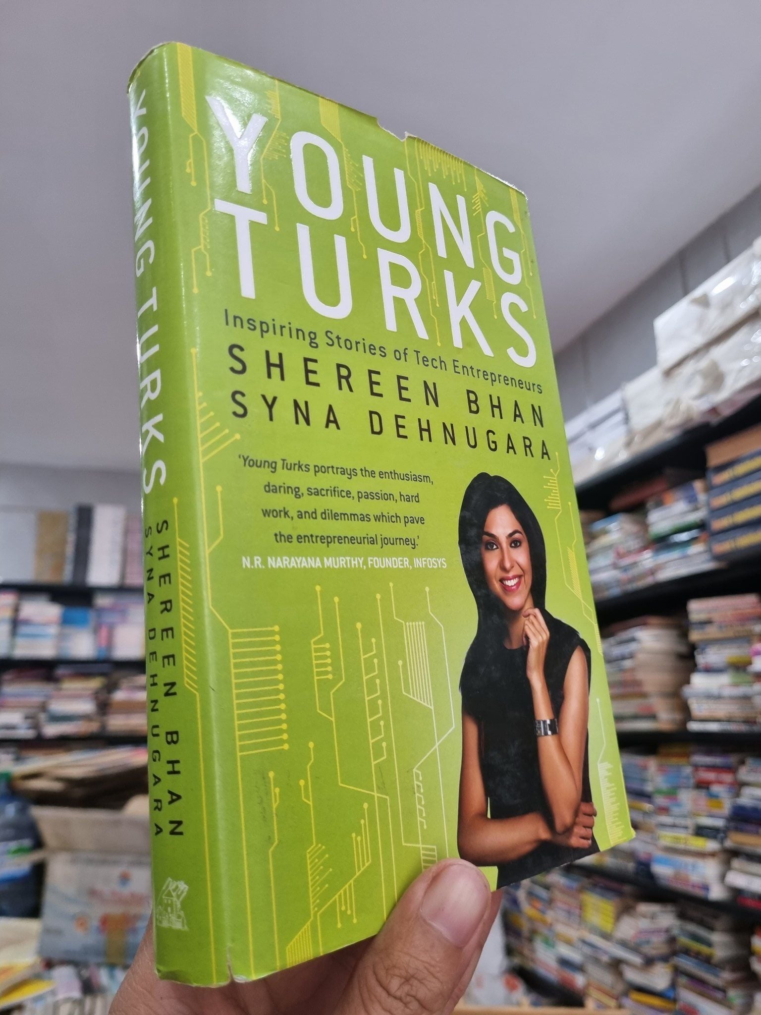YOUNG TURKS: INSPIRING STORIES OF TECH ENTREPRENEURS – Syna Denuhgara – Momo Bookstore