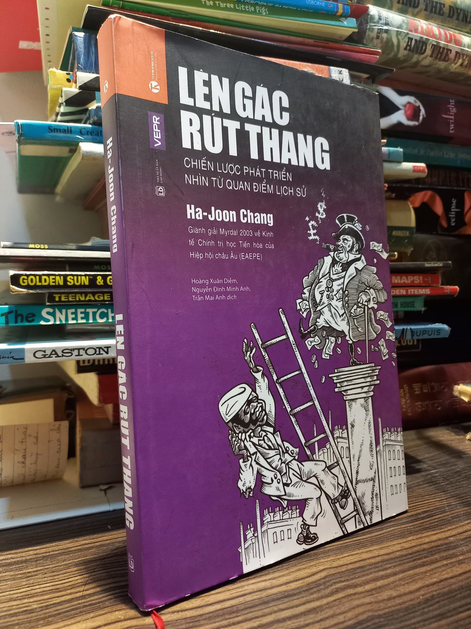 Lên gác rút thang - Ha-Joon Chang – Momo Bookstore