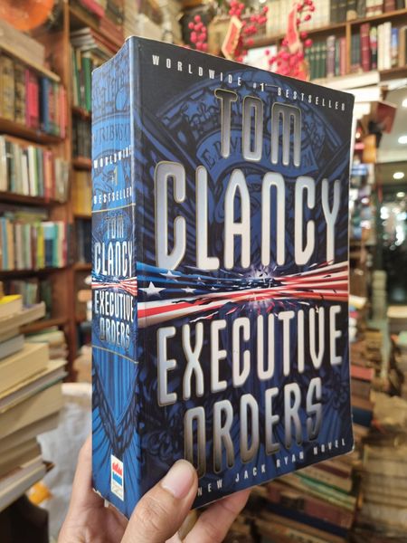 Executive Orders - Tom Clancy – Momo Bookstore