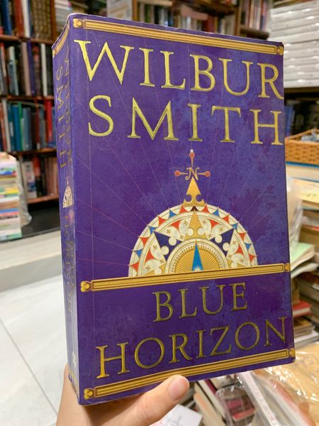 BLUE HORIZON - Wilbur Smith – Momo Bookstore
