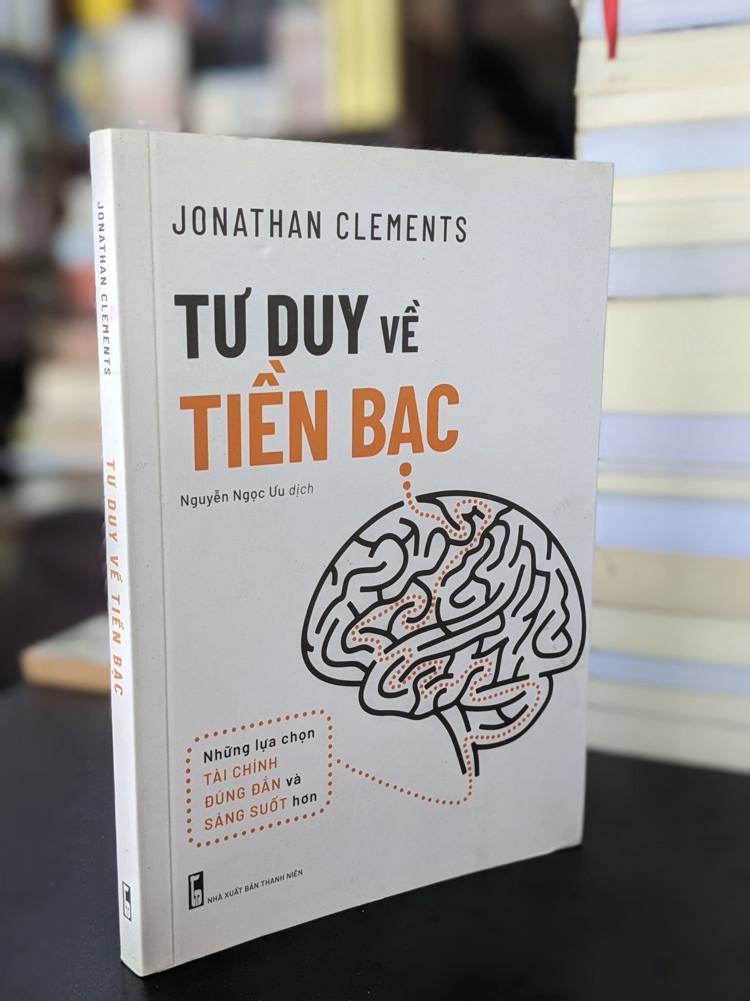 Tư duy về tiền bạc - Jonathan Clements – Momo Bookstore