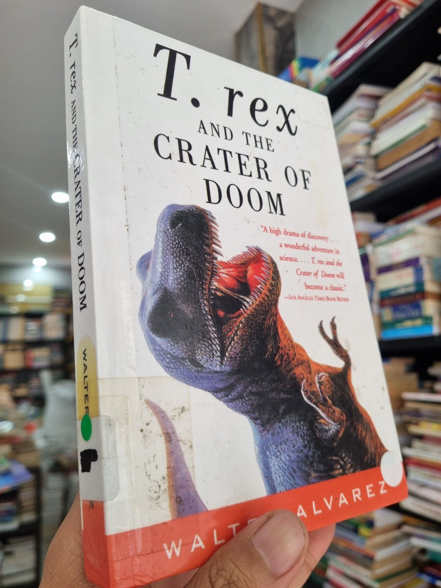 T.REX AND THE CRATER OF DOOM - Walter Alvarez – Momo Bookstore