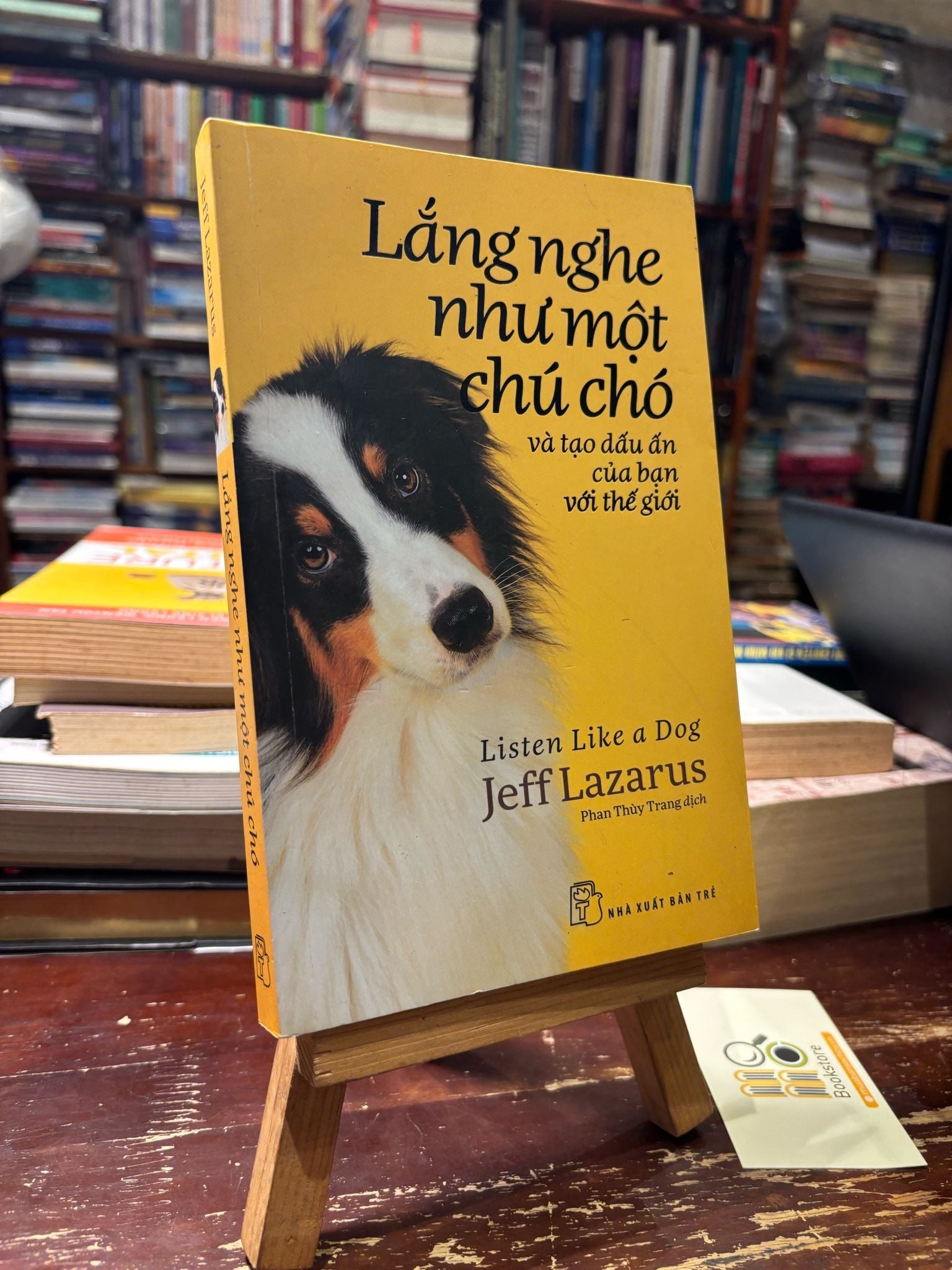 Lắng nghe như một chú chó - Jeff Lazarus – Momo Bookstore