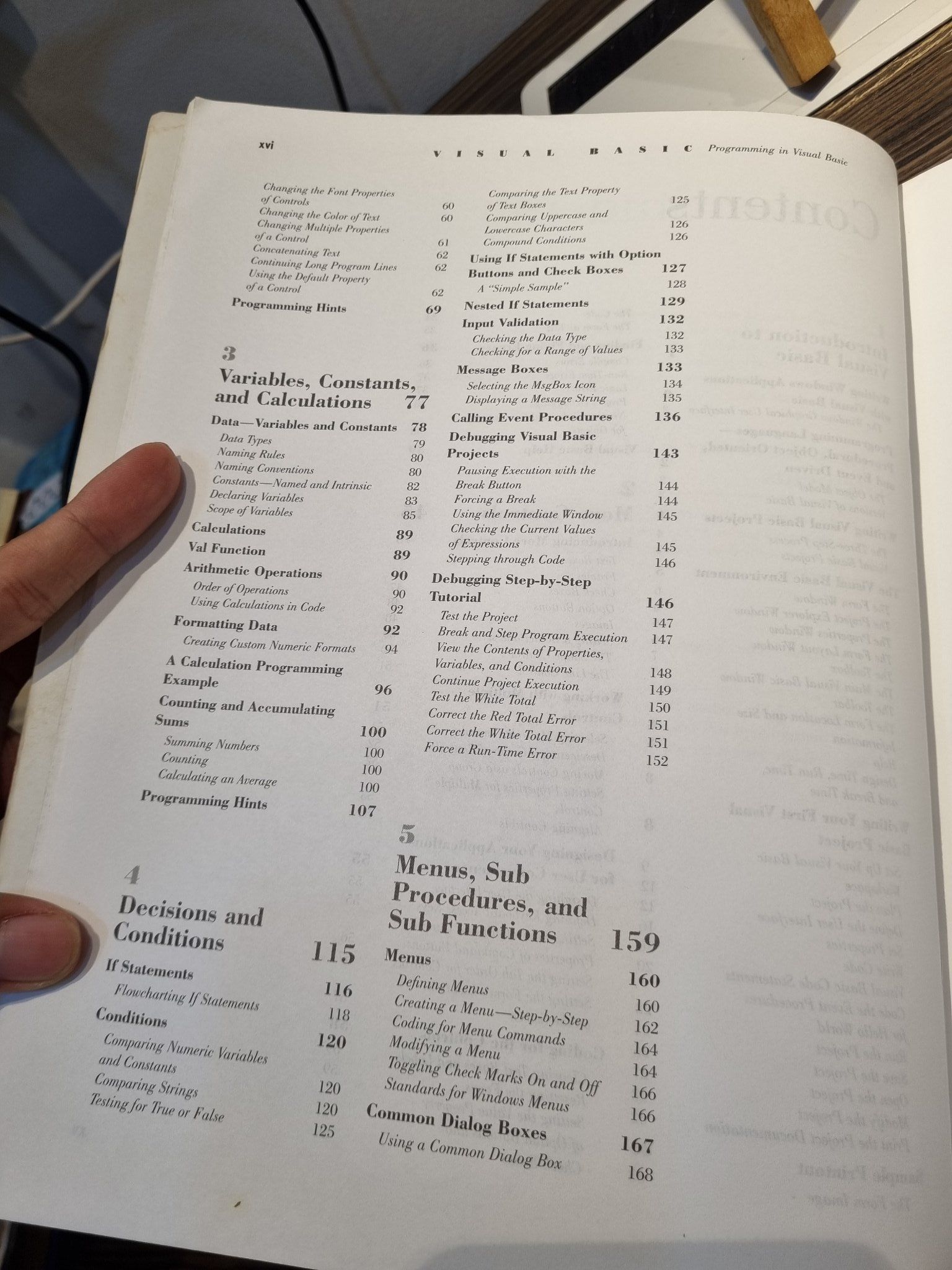 PROGRAMING IN VISUAL BASIC 5.0 - Julia Case Bradley & Anita C. Millspa ...