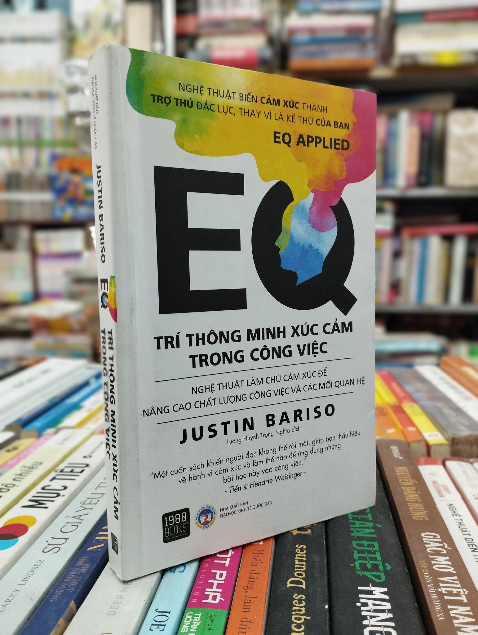 EQ: Trí thông minh xúc cảm trong công việc - Justin Bariso – Momo Bookstore
