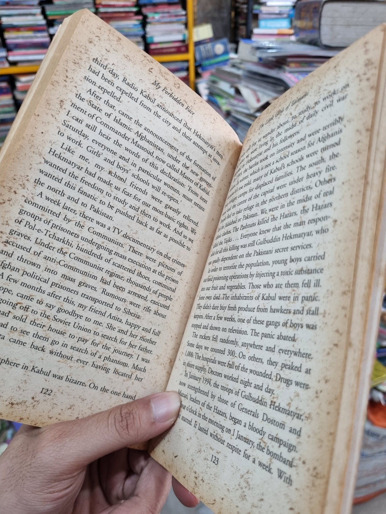 MY FORBIDDEN FACE : Growing Up Under The Taliban - Latifa – Momo Bookstore