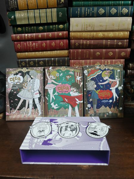 TRUYỆN TRANH OLGA CÔ CON GÁI CỦA RẠP XIẾC – Momo Bookstore