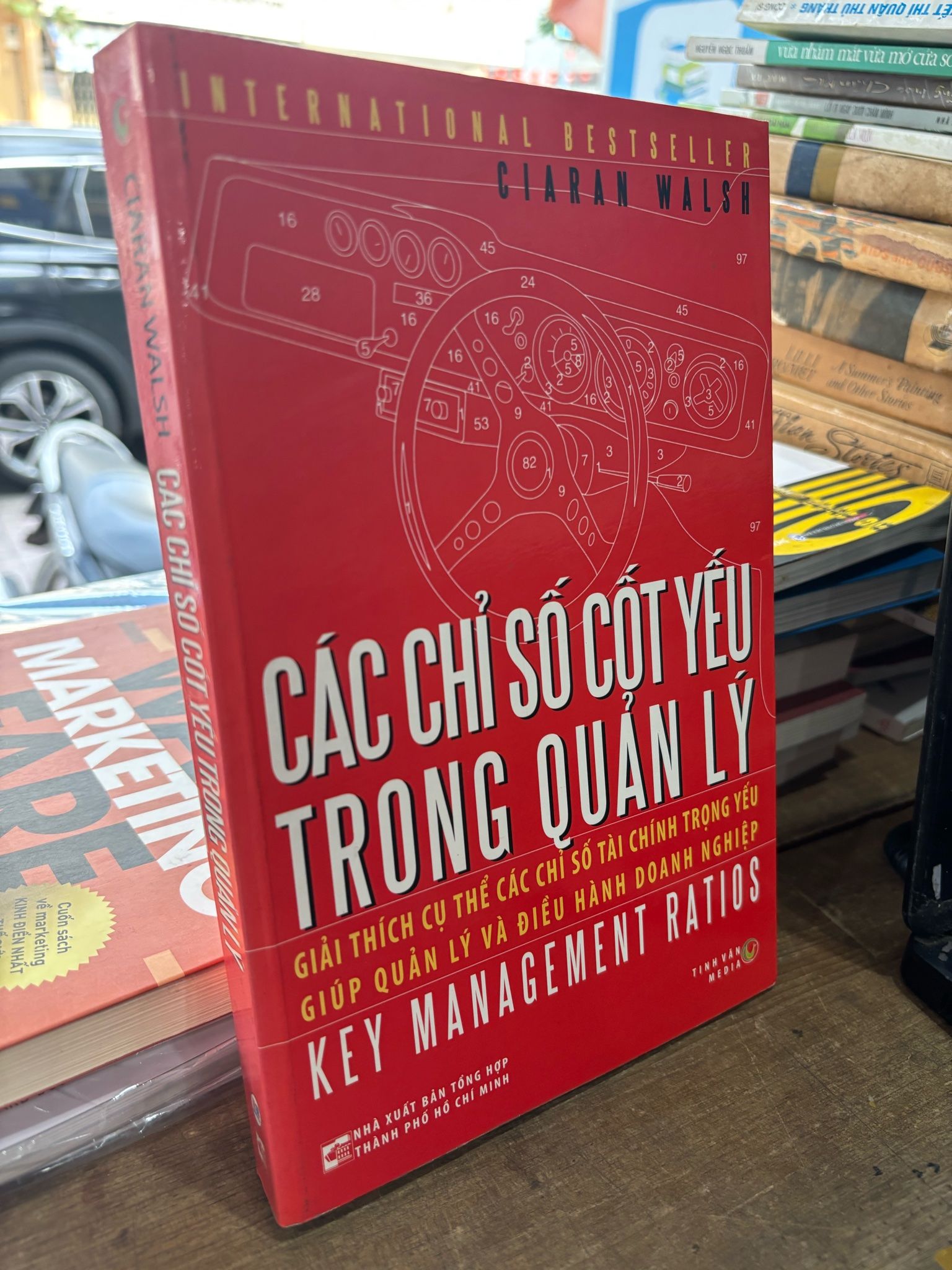 Các chỉ số cốt yếu trong quản lý - Ciaran Walsh – Momo Bookstore