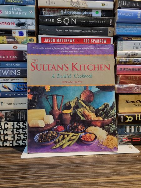 THE SULTAN'S KITCHEN : A Turkish Cookbook - Ozcan Ozan – Momo Bookstore