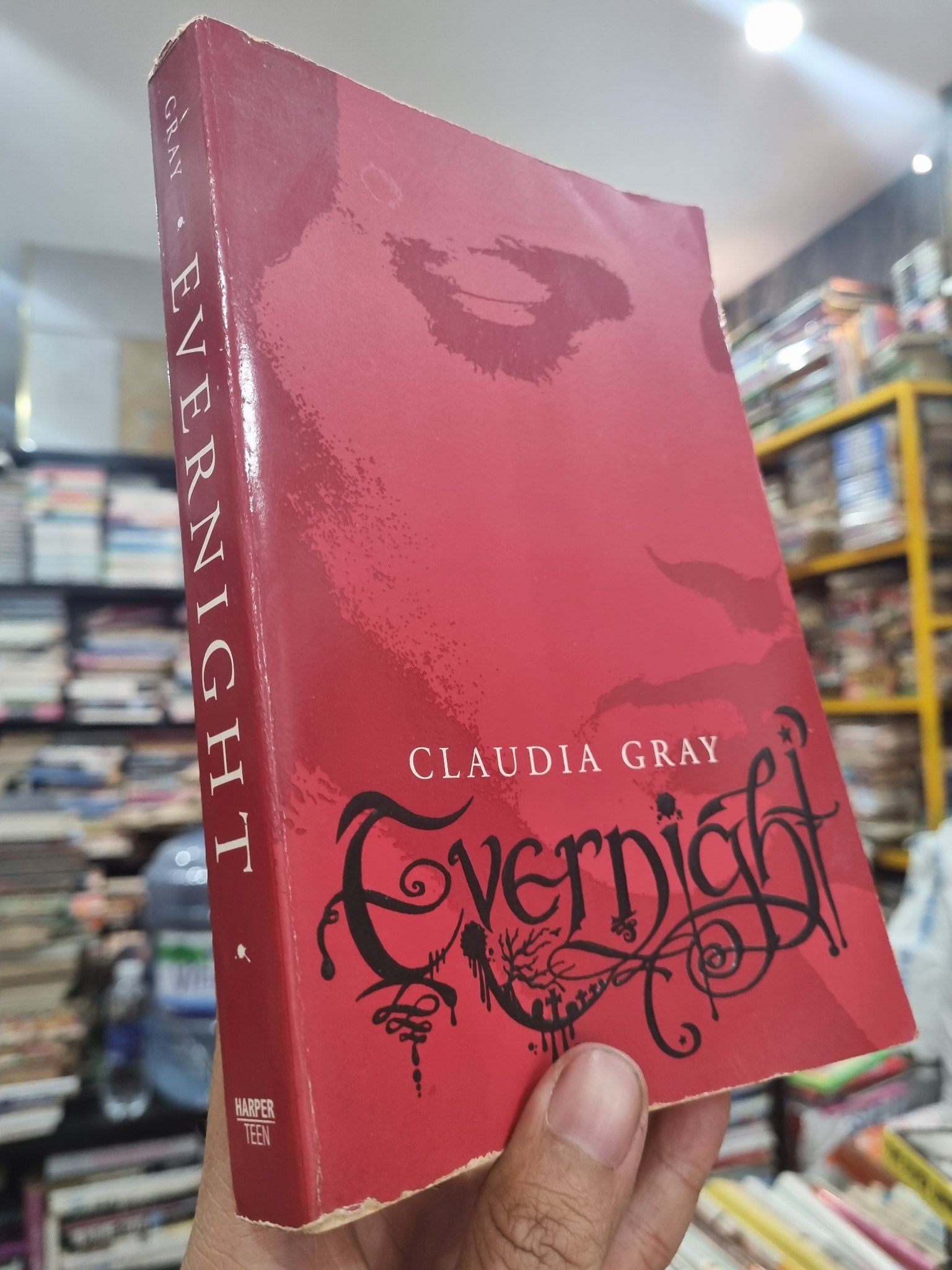 EVERNIGHT - CLAUDIA GRAY – Momo Bookstore