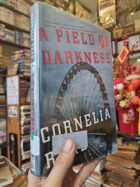 A Field of Darkness - Cornelia Read – Momo Bookstore