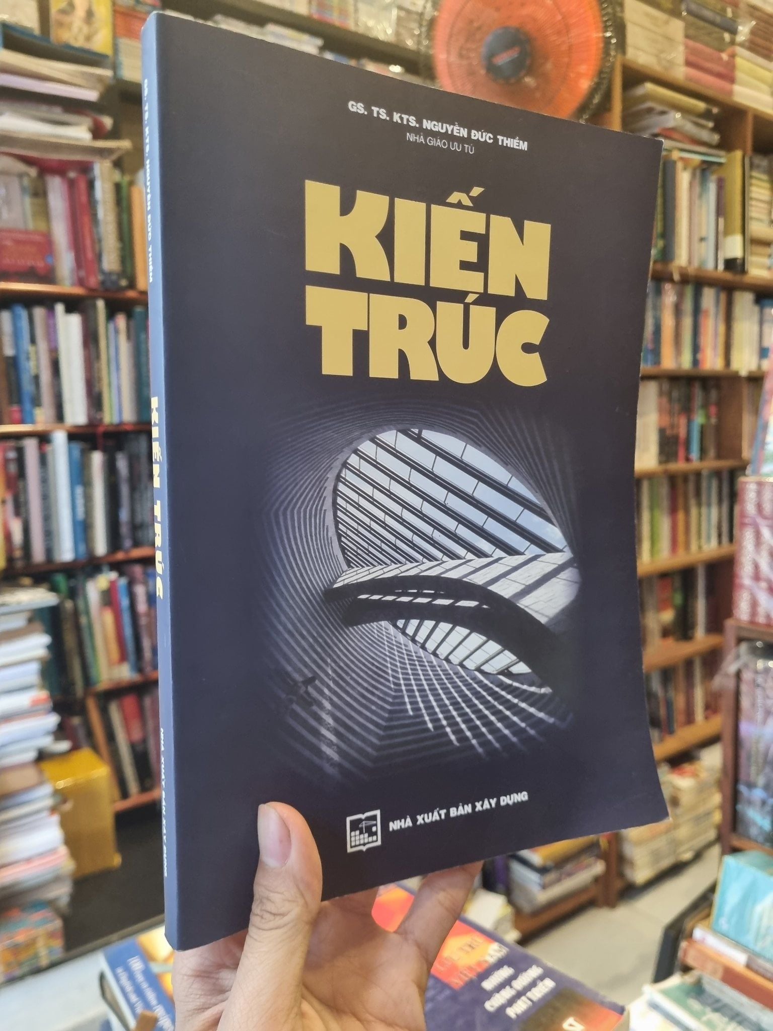 Kiến Trúc - GS.TS. KTS Nguyễn Đức Thiềm – Momo Bookstore
