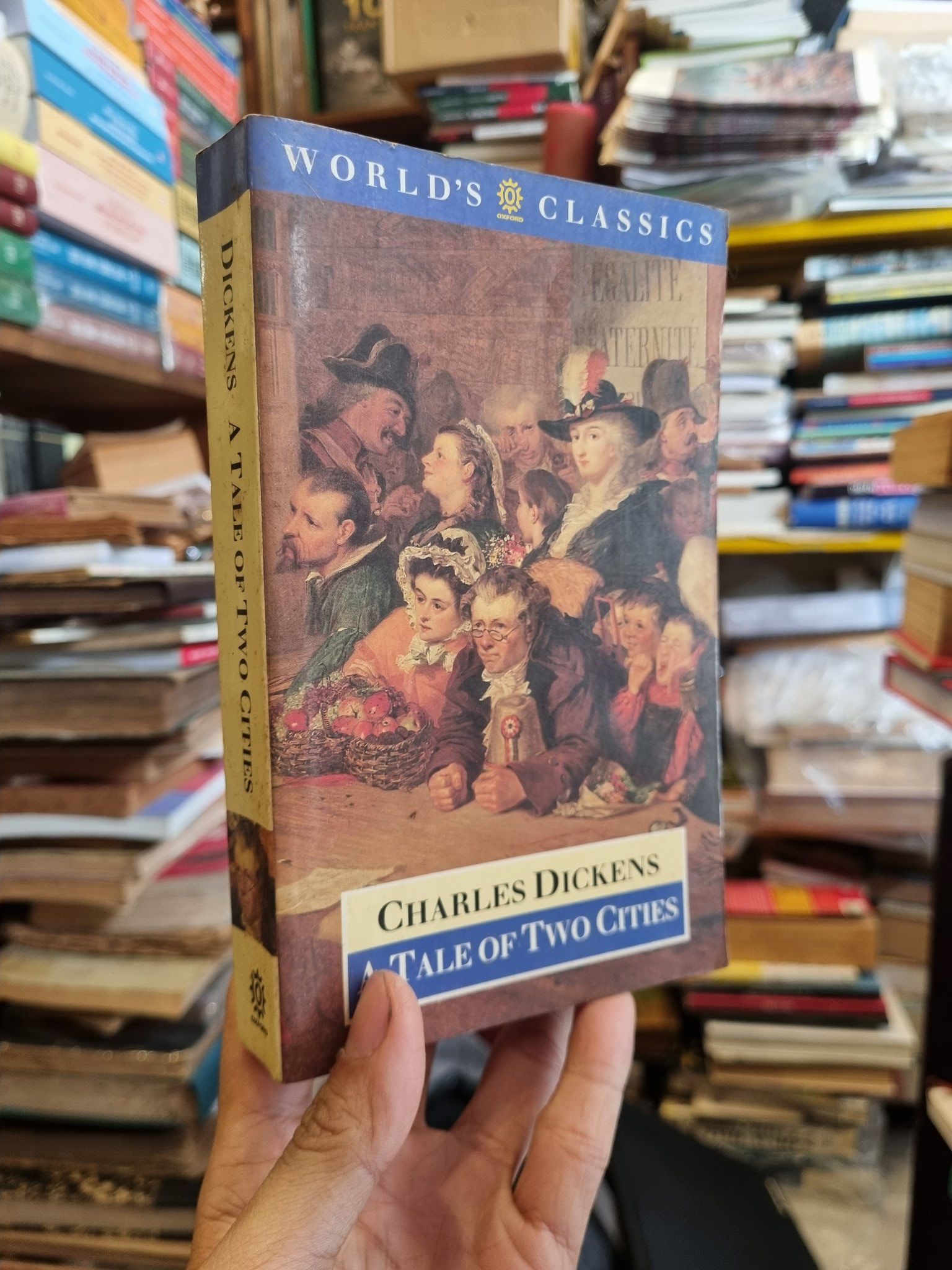 A TALE OF TWO CITIES - Charles Dickens (Collins Classics) (2012) – Momo ...