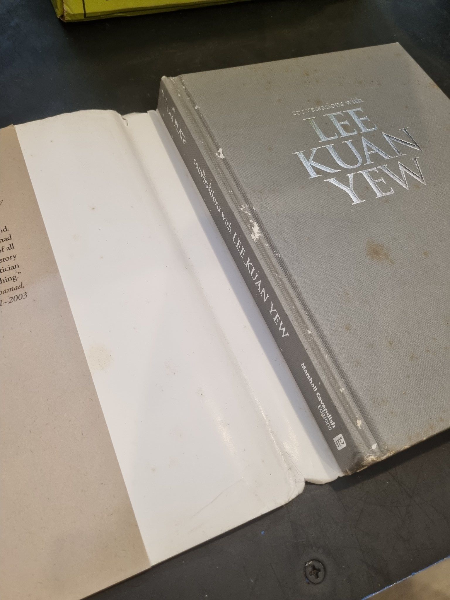 CONVERSATIONS WITH LEE KUAN YEW - Tom Plate – Momo Bookstore