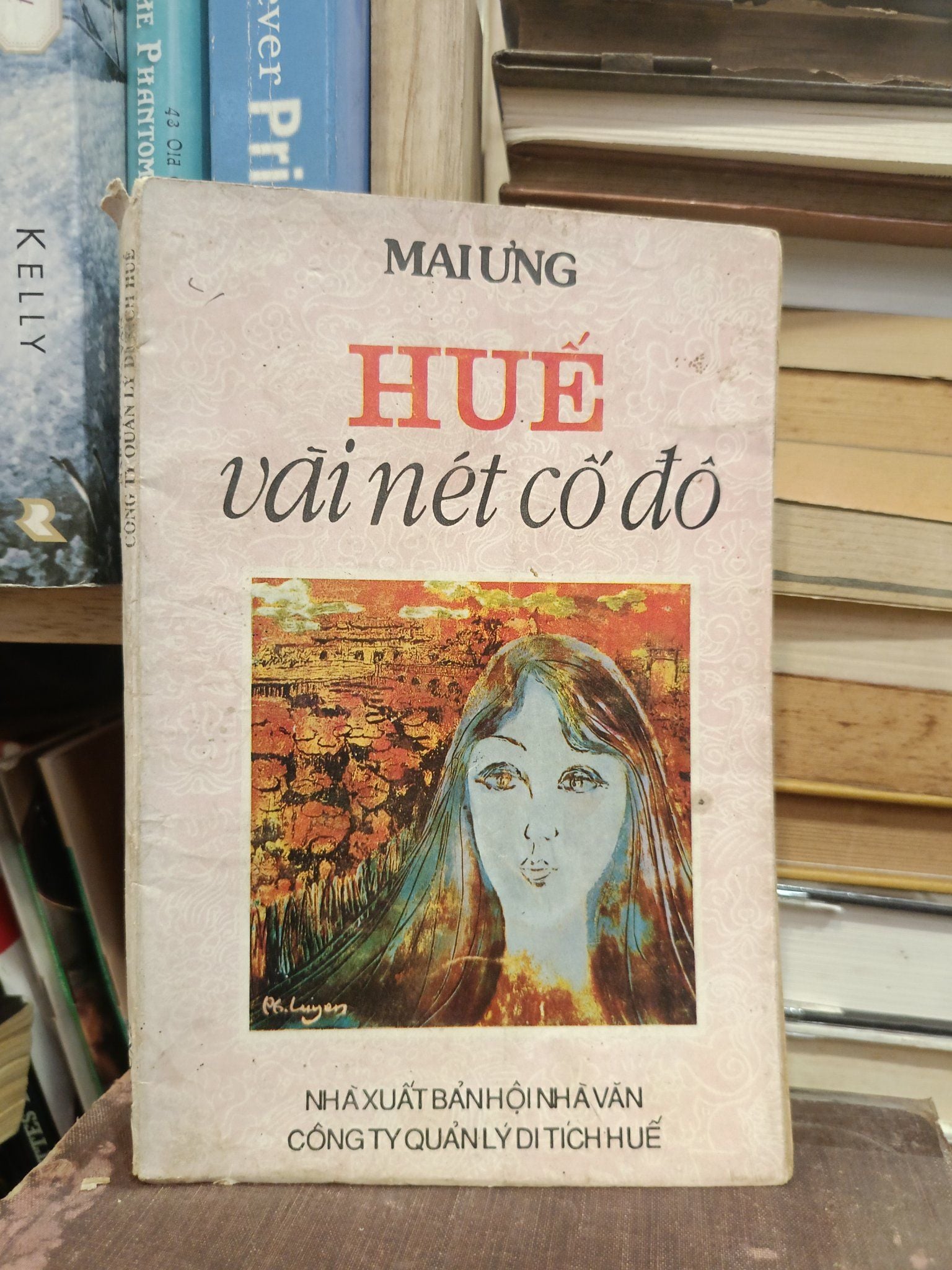 Huế: vài nét cố đô - Mai Ưng – Momo Bookstore
