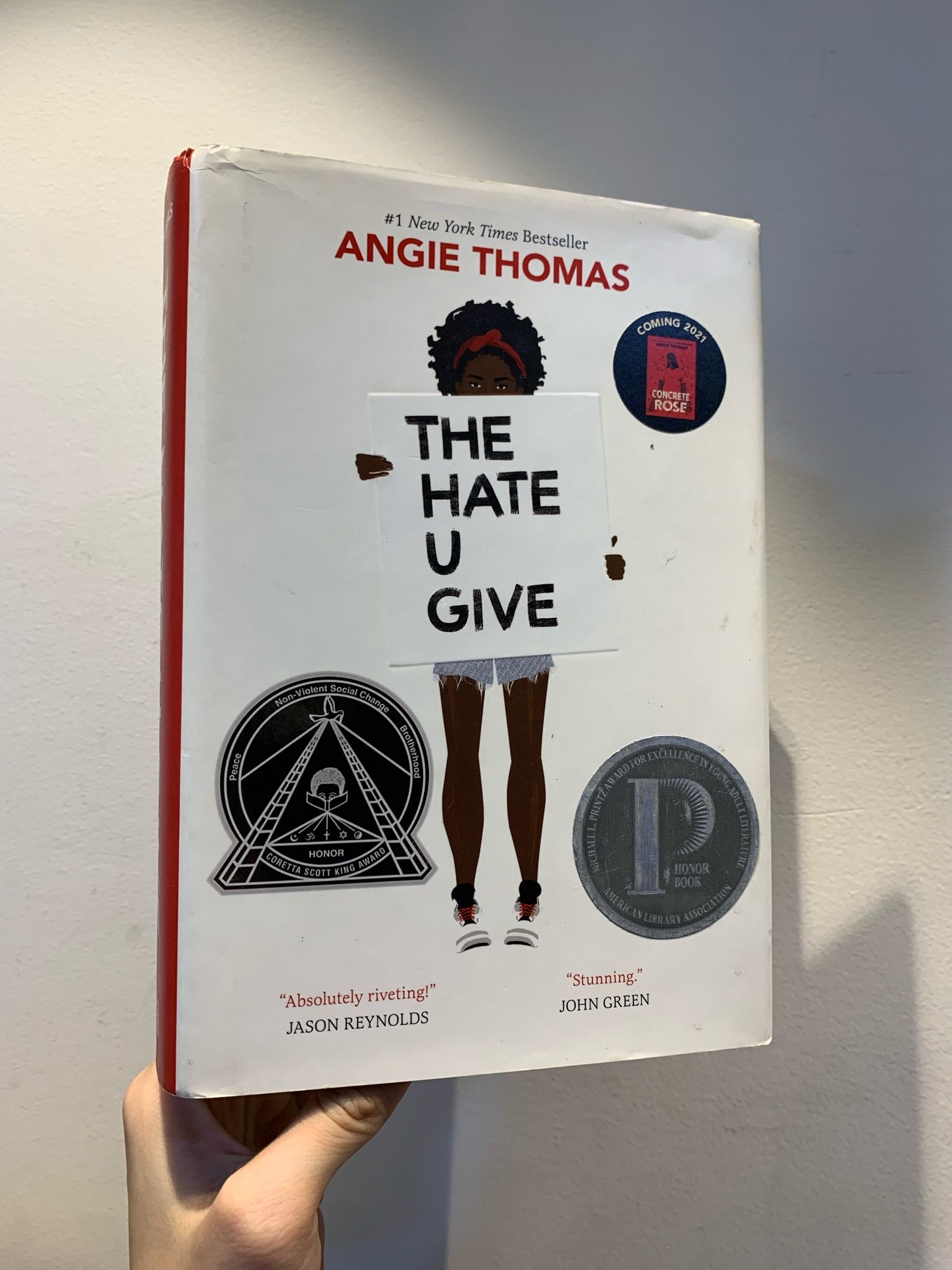 THE HATE YOU GIVE - Angie Thomas – Momo Bookstore