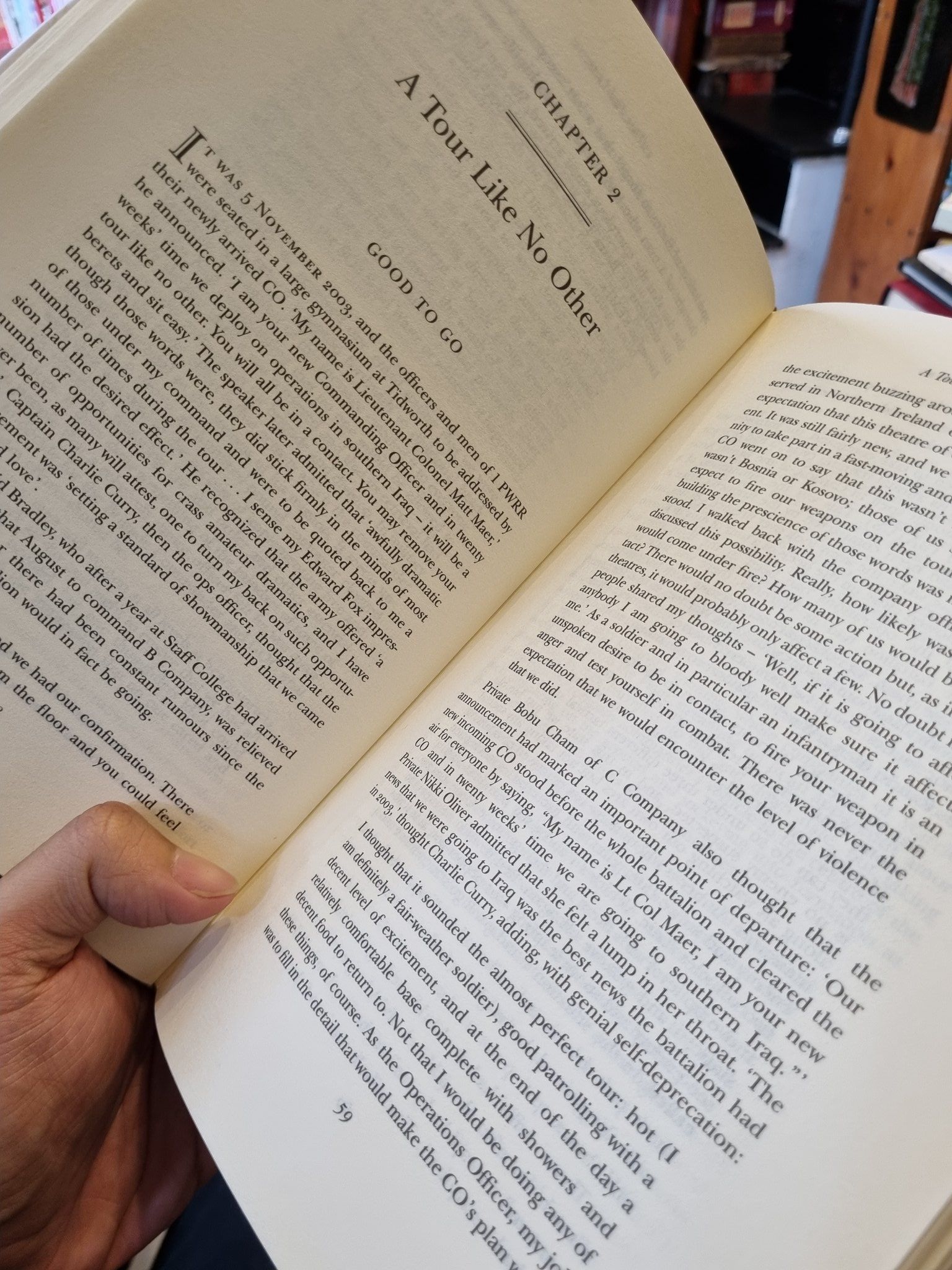 DUSTY WARRIORS : Modern Soldiers At War - Richard Holmes – Momo Bookstore