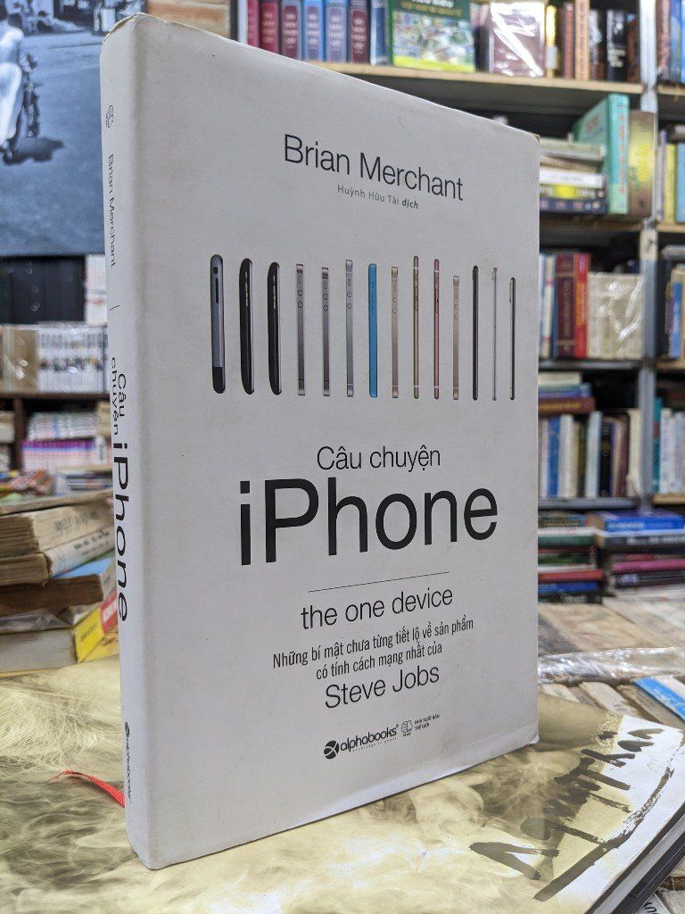 Câu chuyện iPhone - Brian Merchant – Momo Bookstore