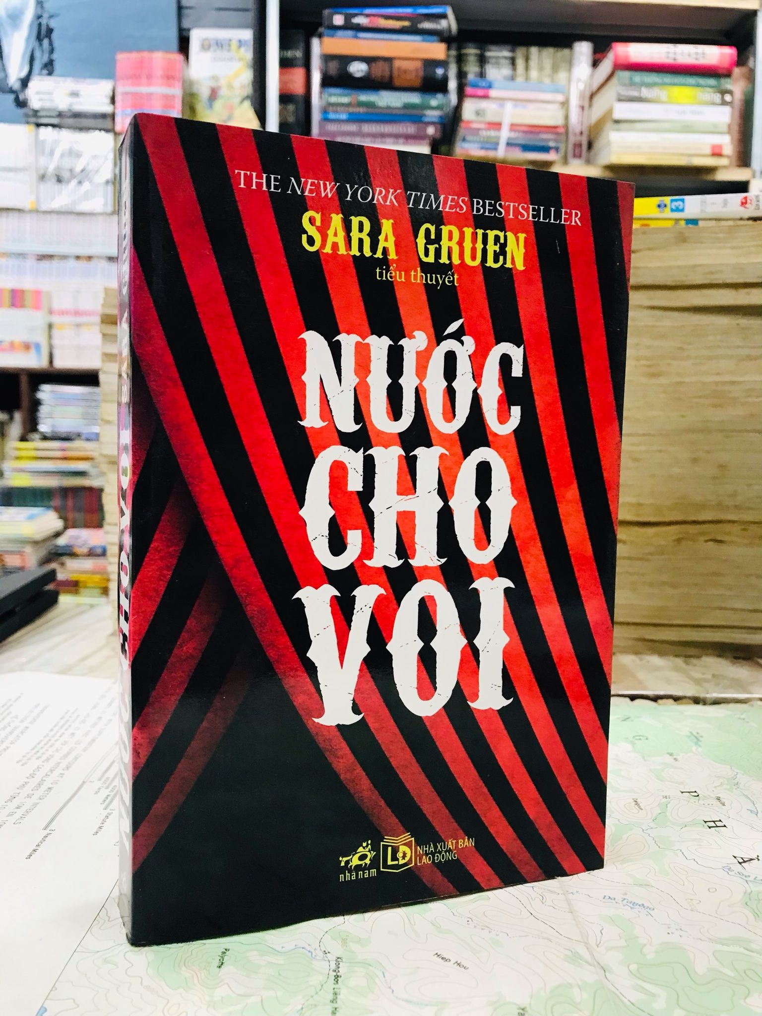 Nước cho voi - Sara Gruen – Momo Bookstore