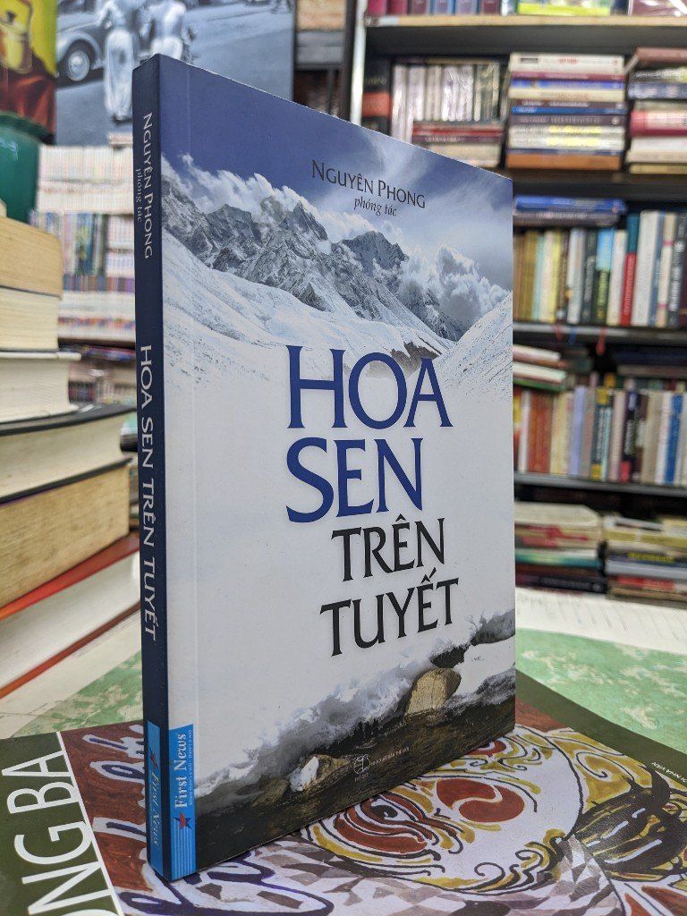 Hoa sen trên tuyết - Nguyên Phong – Momo Bookstore